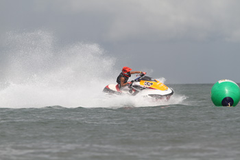 5 ทริคเด็ด ขี่ Wave Runner ให้ "พริ้ว - เหนือน้ำ" - บล็อก | YAMAHA ...