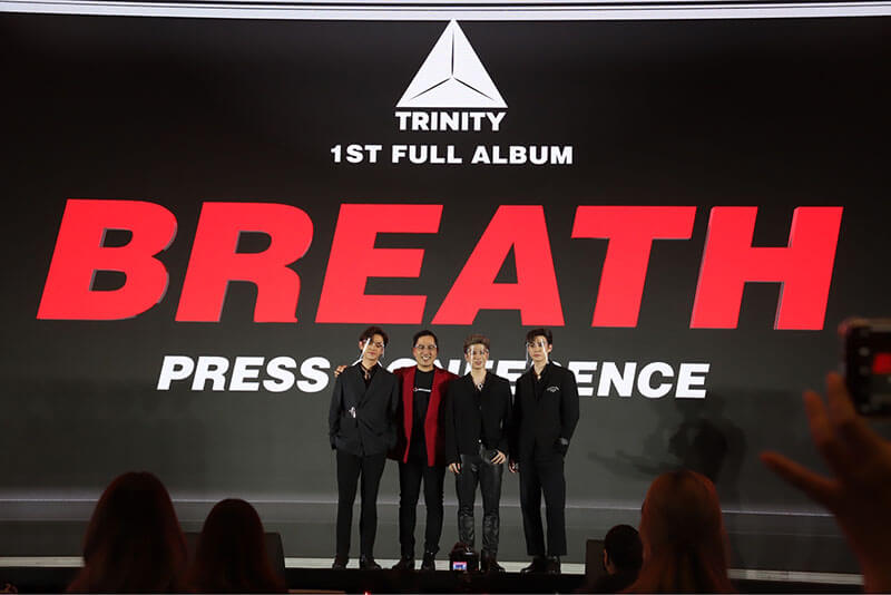 ยามาฮ่าร่วมแสดงความยินดีกับ 4Nologue ในงานแถลงข่าว TRINITY 1ST FULL ...